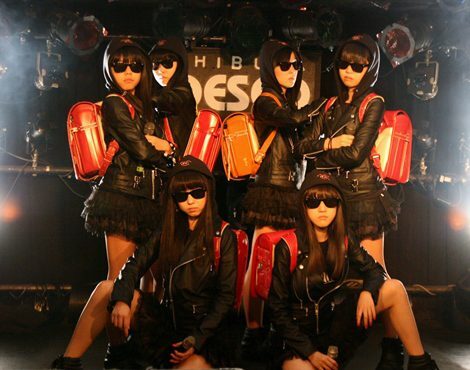 ランドセルにサングラス姿のアイドル・Maria、ファンが写真撮影できるライブを開催 | ニュース | Deview-デビュー