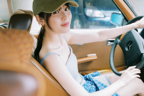 白石聖、すっぴんも披露した2nd写真集発売「大胆かつ自然体な私をヘルシーに収めていただきました」 3枚目 | ニュース画像 | Deview-デビュー