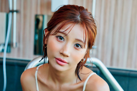 身長152cmのミニマムグラマー・葉月あや、グラビアデビュー10周年を経た大人の魅力を見せる | ニュース | Deview-デビュー