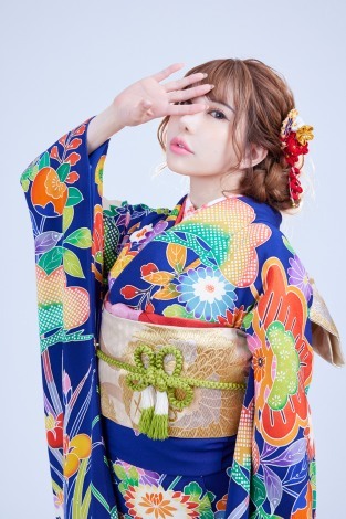 ベストボディジャパン3冠の桜木ひな、#振袖gramのカタログで振袖姿披露 4枚目 | ニュース画像 | Deview-デビュー