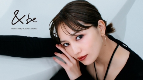 川口春奈、新CMで見せる「ヘルシー」「カラー」「モード」の“3つの顔” | ニュース | Deview-デビュー