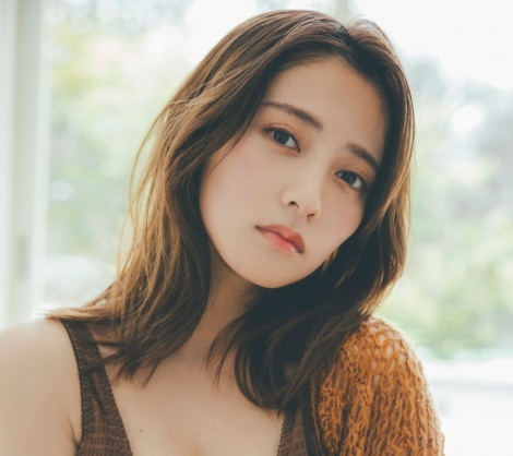 桃月なしこ、『FLASH』で見せるミステリアスで大人な雰囲気 | ニュース | Deview-デビュー