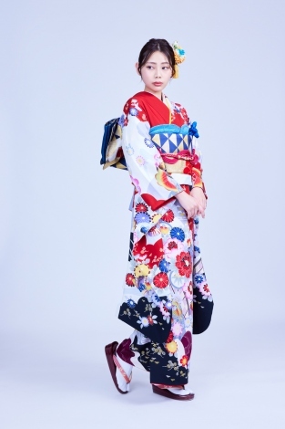 札幌市出身のモデル・宇良田まい、#振袖gramのカタログで振袖姿披露 3枚目 | ニュース画像 | Deview-デビュー