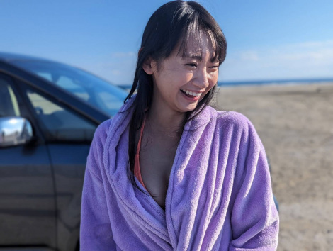 173cm 9頭身美ボディ・相沢菜々子、『FRIDAY』表紙登場に歓喜「ここまできたのは皆様の推し活のおかげです」 | ニュース | Deview-デビュー