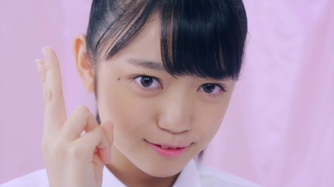アップアップガールズ(2)、初シングル「二の足Dancing」のMV公開 制服姿とアイドル衣装がクロスする鮮烈な映像 4枚目 | ニュース画像 | Deview-デビュー