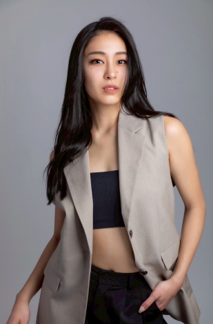 ボディメイクに力を入れるミス・ユニバース山梨代表・飯田優華さん「会場をハッピーオーラで包み込みます」 | ニュース | Deview-デビュー