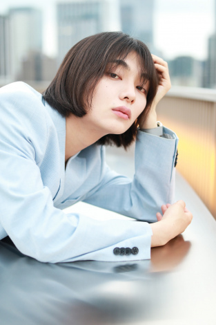 映画好きから俳優の表現に目覚めた個性派・渡辺色 目標は「TAMA映画賞で最優秀新進男優賞を獲る」 | ニュース | Deview-デビュー