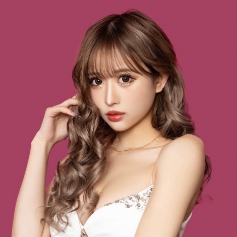 白ギャル界のカリスマ・伊藤桃々、元egg看板モデルから4月より「小悪魔ageha」専属モデルに「ピン表紙を目標に、頑張ります」 2枚目 | ニュース画像 | Deview-デビュー