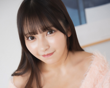 #2i2・十味、“あざと可愛い”グラビア展開「いつも以上に照れながらの撮影でした」 | ニュース | Deview-デビュー