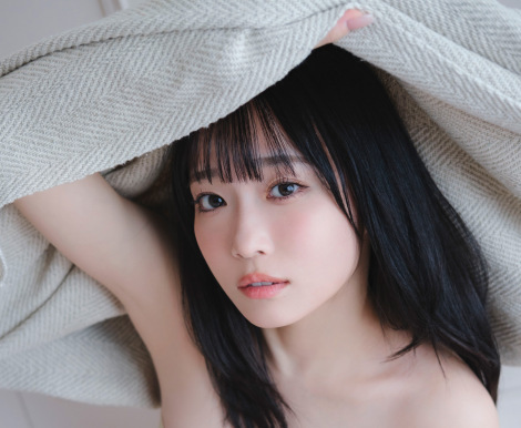 身長145cmのアイドル・岸みゆ、誕生日に全身生クリームだらけのグラビア撮影「ご褒美みたいな撮影」 | ニュース | Deview-デビュー