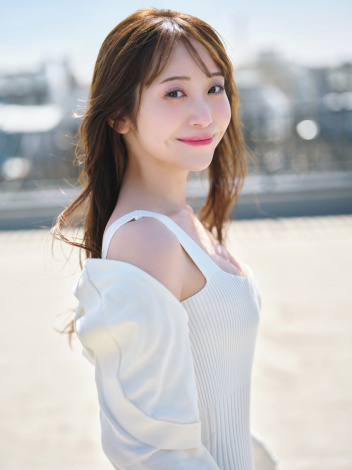 上智大卒グラドル・かとゆり、上品な色気をグラビアで表現「清楚系な撮影は正直初めて」 | ニュース | Deview-デビュー