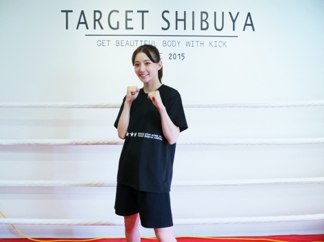 『RISE』ラウンドガール・宮原華音がキックボクサーとしてプロデビュー 身長170cmの空手ガールが試合への想いを語る 15枚目 | ニュース画像 | Deview-デビュー