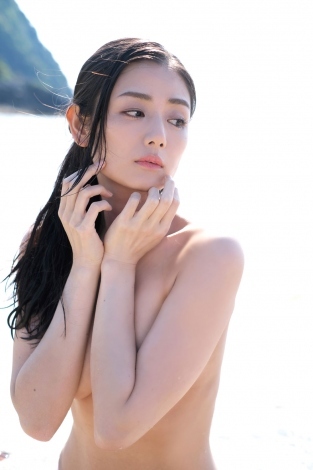 身長170cmの美ボディを持つ俳優・片山萌美、デビュー10周年の集大成DVD 3枚目 | ニュース画像 | Deview-デビュー