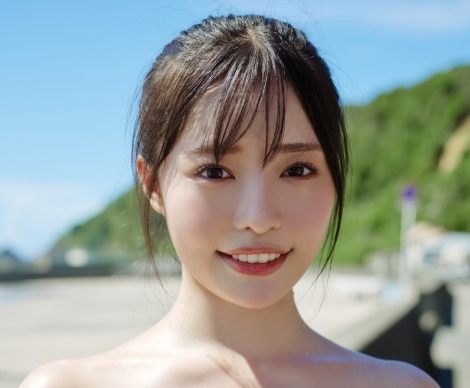 身長168cm 女優、バレリーナの二刀流・高鶴桃羽がグラビア初挑戦 しなやかな柔軟ボディ披露 | ニュース | Deview-デビュー