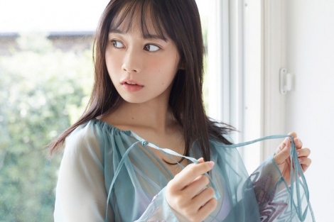 #ババババンビ近藤沙瑛子、『FRIDAY』グラビア初登場「どの衣装も可愛くて全部お気に入り」 6枚目 | ニュース画像 | Deview-デビュー