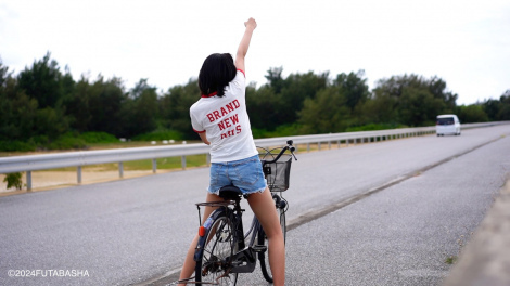 身長173cm、『制コレ22』受賞の“笑顔の天才”石井優希、ファースト写真集発売決定 撮影を無邪気に楽しむメイキングムービーも公開 18枚目 | ニュース画像 | Deview-デビュー