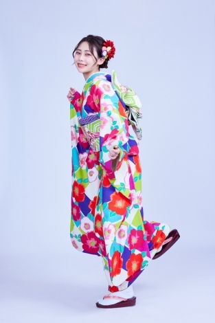 札幌市出身のモデル・宇良田まい、#振袖gramのカタログで振袖姿披露 4枚目 | ニュース画像 | Deview-デビュー