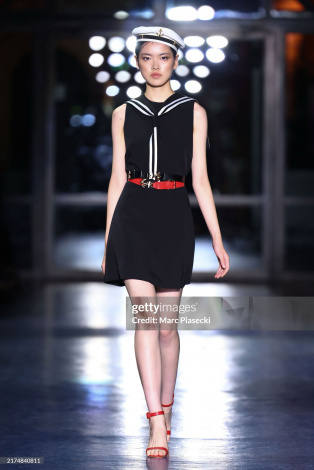 身長175cm 慶応義塾大学1年19歳のモデル・Chiei、パリコレで9ブランドのランウェイデビュー「アジア全域とヨーロッパ各国での活躍に期待」 5枚目 | ニュース画像 | Deview-デビュー