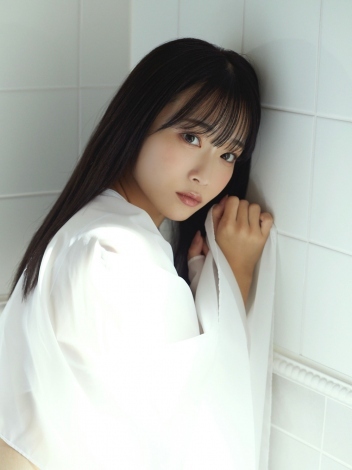 身長145cmの岸みゆ、「みゆフェチ」がテーマの美ボディグラビア「たくさんの岸みゆを詰め込んでもらいました！」 | ニュース | Deview-デビュー