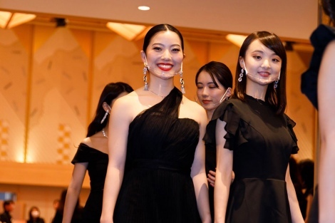 棒高跳びインターハイ出場の19歳・内山桃さん、2021ベストオブミス東京第一回SNS審査1位に 5枚目 | ニュース画像 | Deview-デビュー