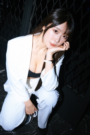 身長170cm 9頭身の真島なおみ、真島ナオミ名義で本格DJデビュー「外国の方とも新しい出逢いが生まれるんじゃないかとワクワクしています」 14枚目 | ニュース画像 | Deview-デビュー