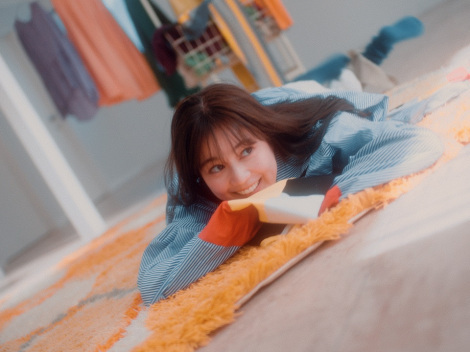 生田絵梨花、洗濯機を眺めながら作った自作曲『Laundry』のMV公開＆音源先行配信 3枚目 | ニュース画像 | Deview-デビュー